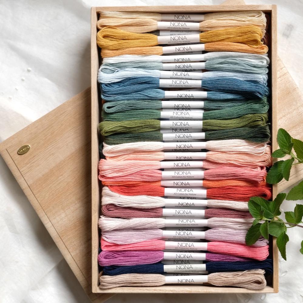 NONA 100 Colour Thread Box — Loop Knitting