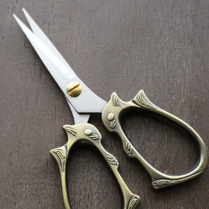 Squirrel Scissors — Loop Knitting