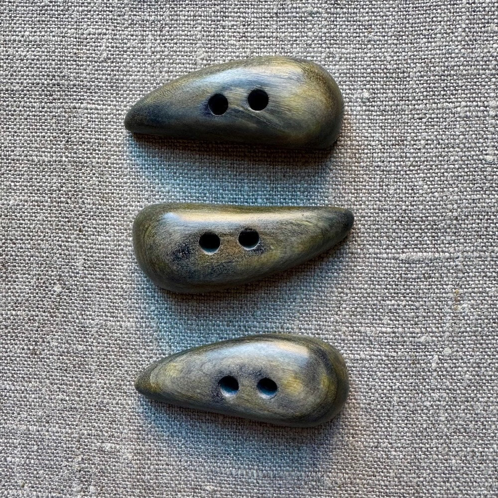 Horn Toggle — Loop Knitting