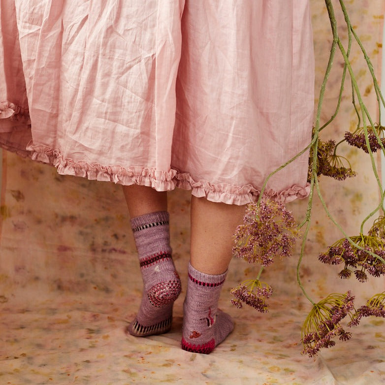 Loop - Fabulous Mock Darned Socks PDF — Loop Knitting