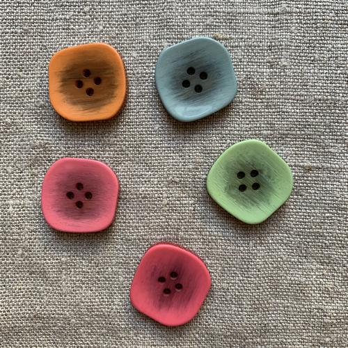 Retro Square Button — Loop Knitting