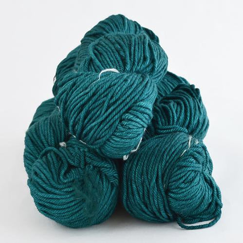 Aran / Worsted weight yarns — Loop Knitting