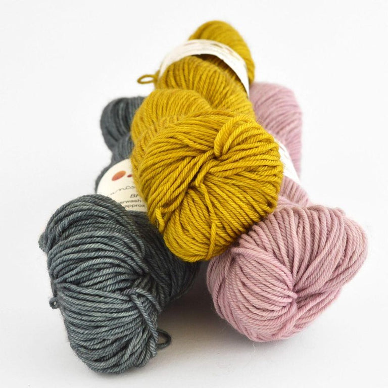 The Uncommon Thread — Loop Knitting